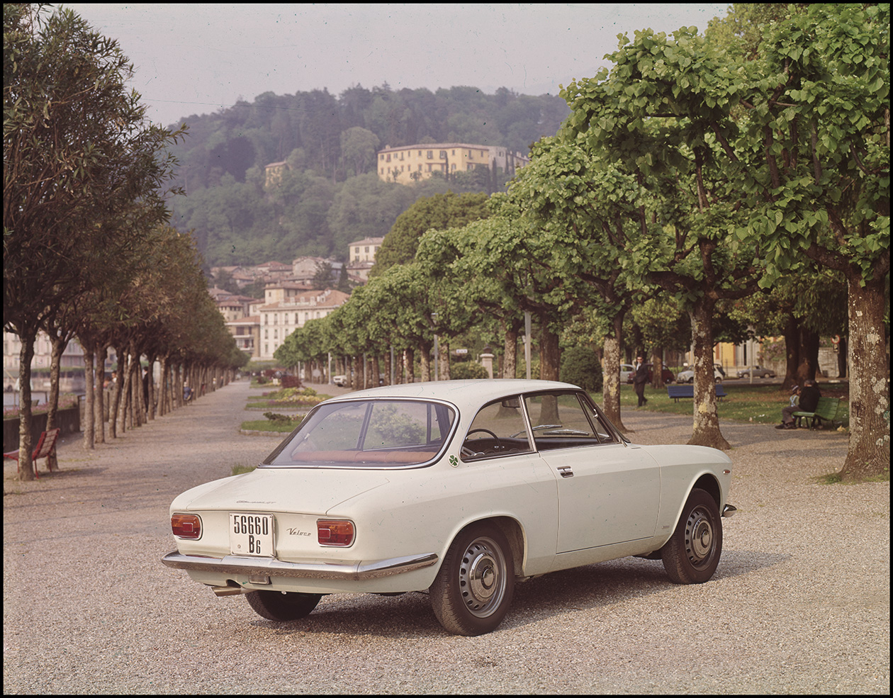 Giulia Sprint GT